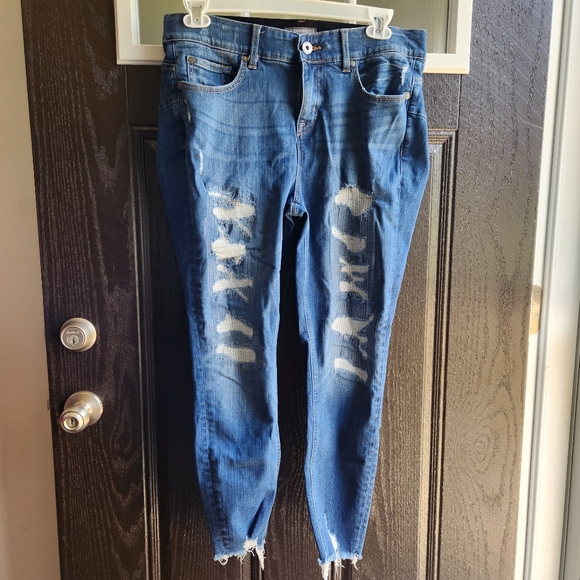torrid | Jeans | Torrid Distressed Bombshell Skinny Jeans Size 4r ...